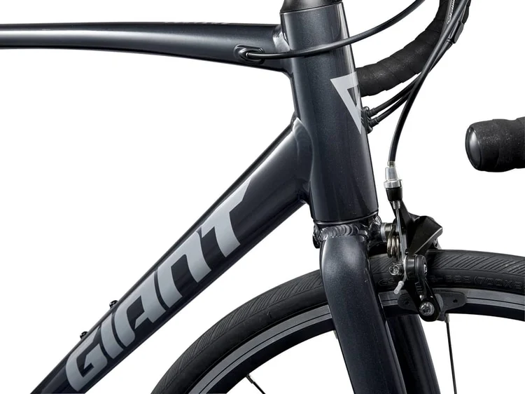 Giant Contend 3 (Europe) Review 2026: The Best Budget Road Bike